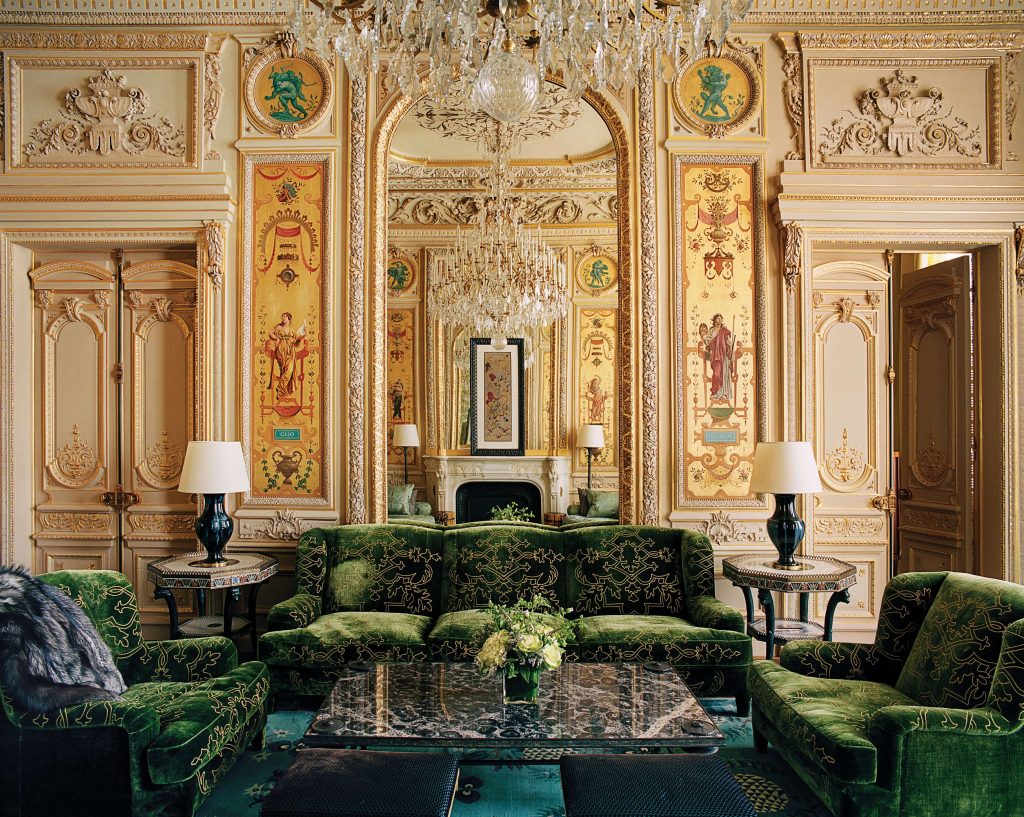 5 Maximalist Interior Design Projects That Show All The Beauty Of This ...