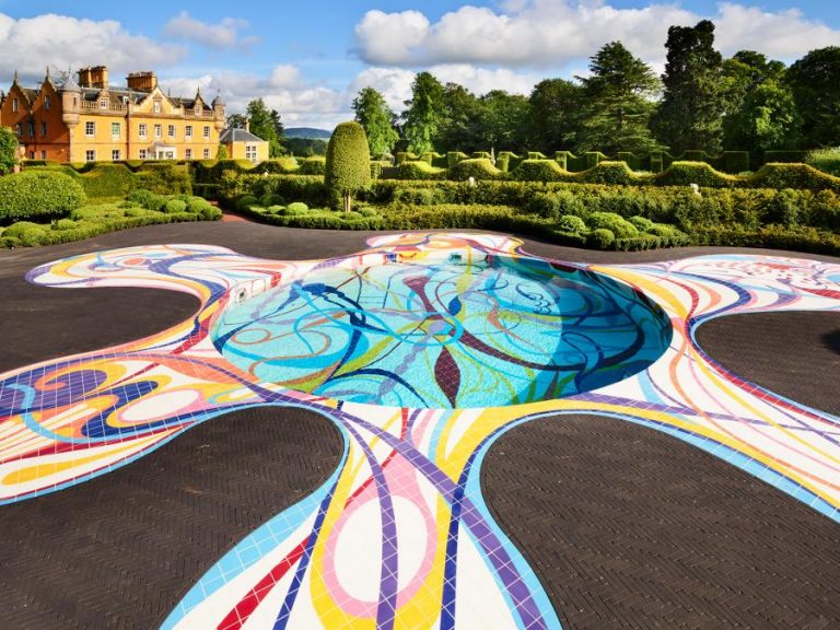 Outdoor Art Worldwide - The Most Famous Installations | Hommés Studio ...