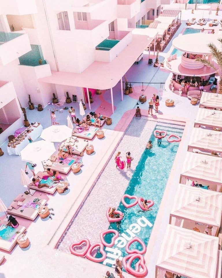 2021 Top Destinations: Stay In A Luxury Pink Hotel | Hommés Studio ...
