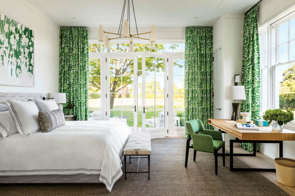 An Appealing Hamptons House By Victoria Hagan And Ferguson & Shamamian ...