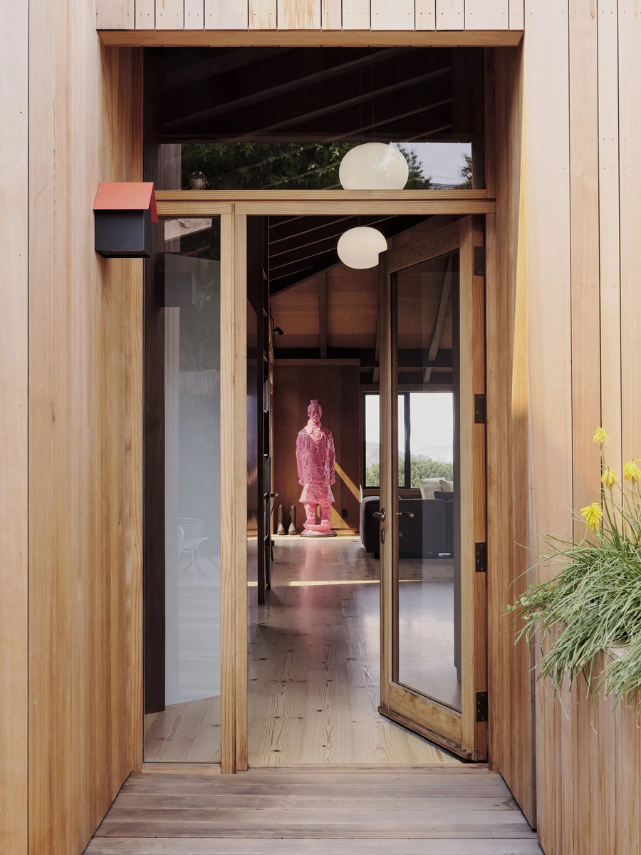 Inside The Renovated Redwood House In San Francisco