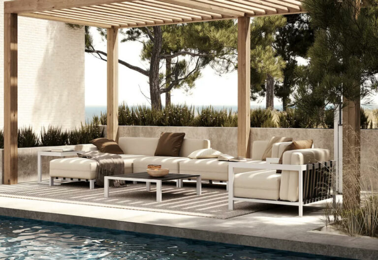 Outdoor Lounge Area: The Ultimate Guide For Interior Designers