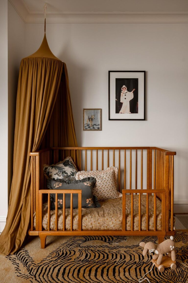 Eclectic Harmony: Art Deco Studio Elegance With HOMMÉS Studio