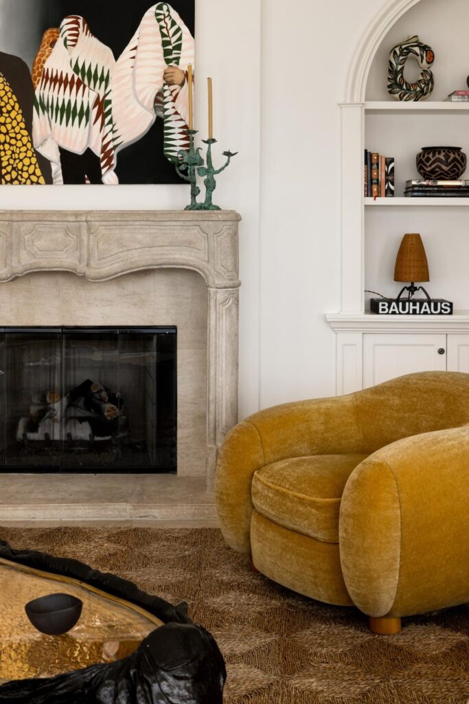 Eclectic Harmony: Art Deco Studio Elegance With HOMMÉS Studio