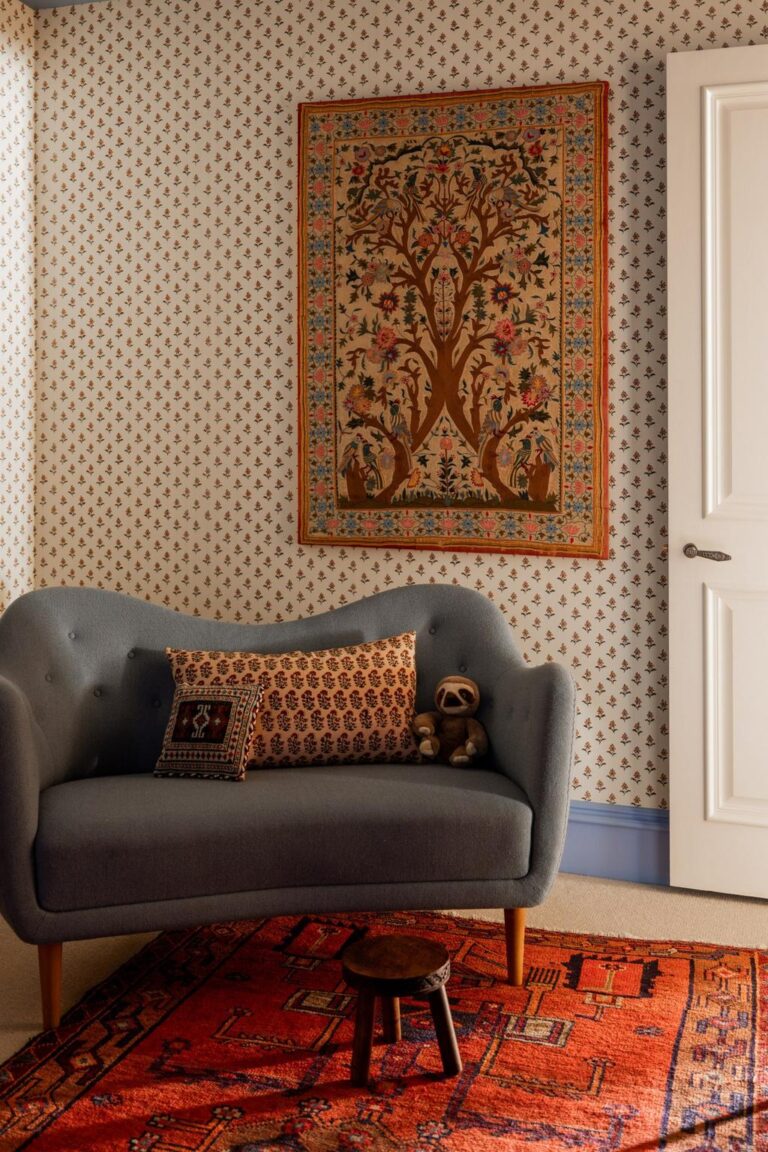 Eclectic Harmony: Art Deco Studio Elegance With HOMMÉS Studio