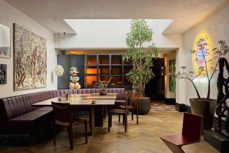 The Magnificent Flack Studio's Melbourne Terrace Revival