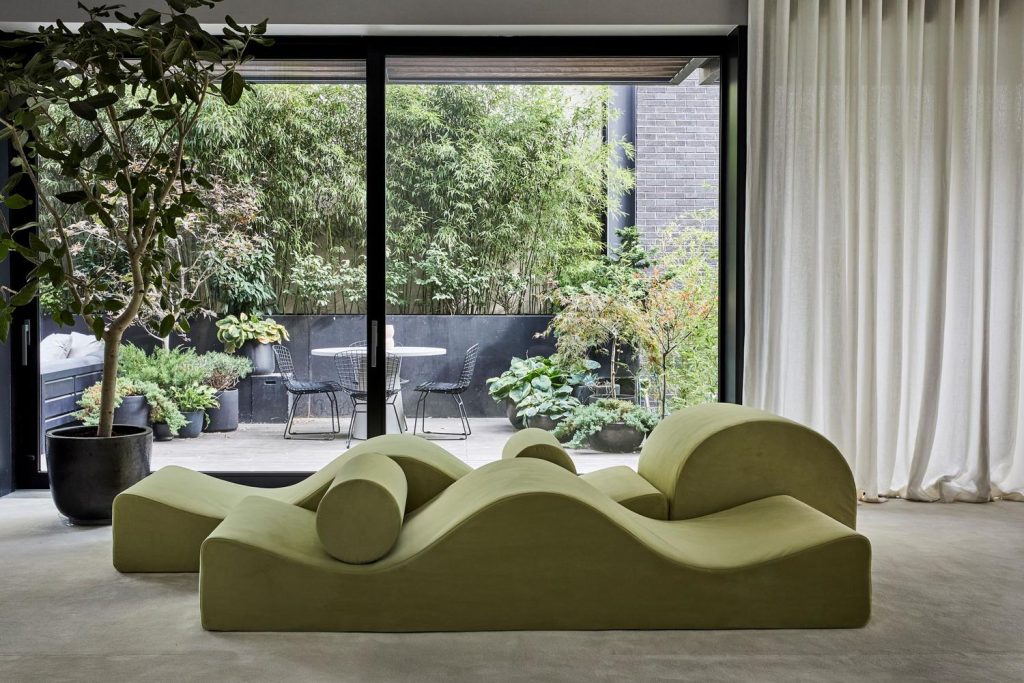 Step Inside Argyle Design Impressive Modern Sanctuary