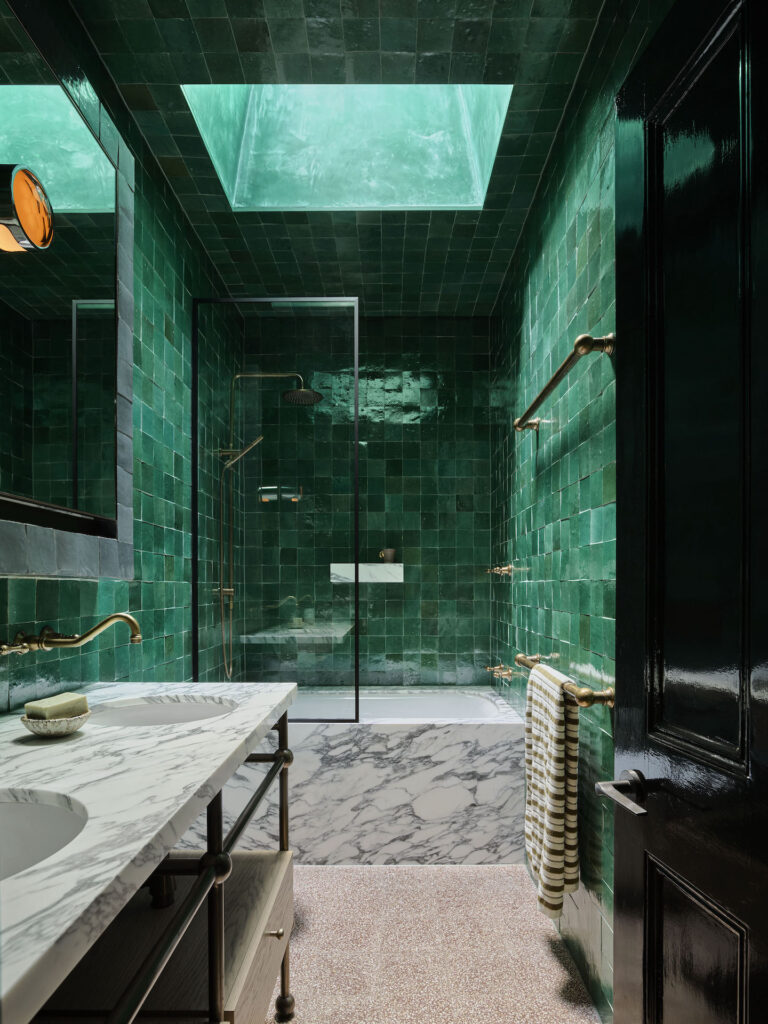 The Magnificent Flack Studio's Melbourne Terrace Revival