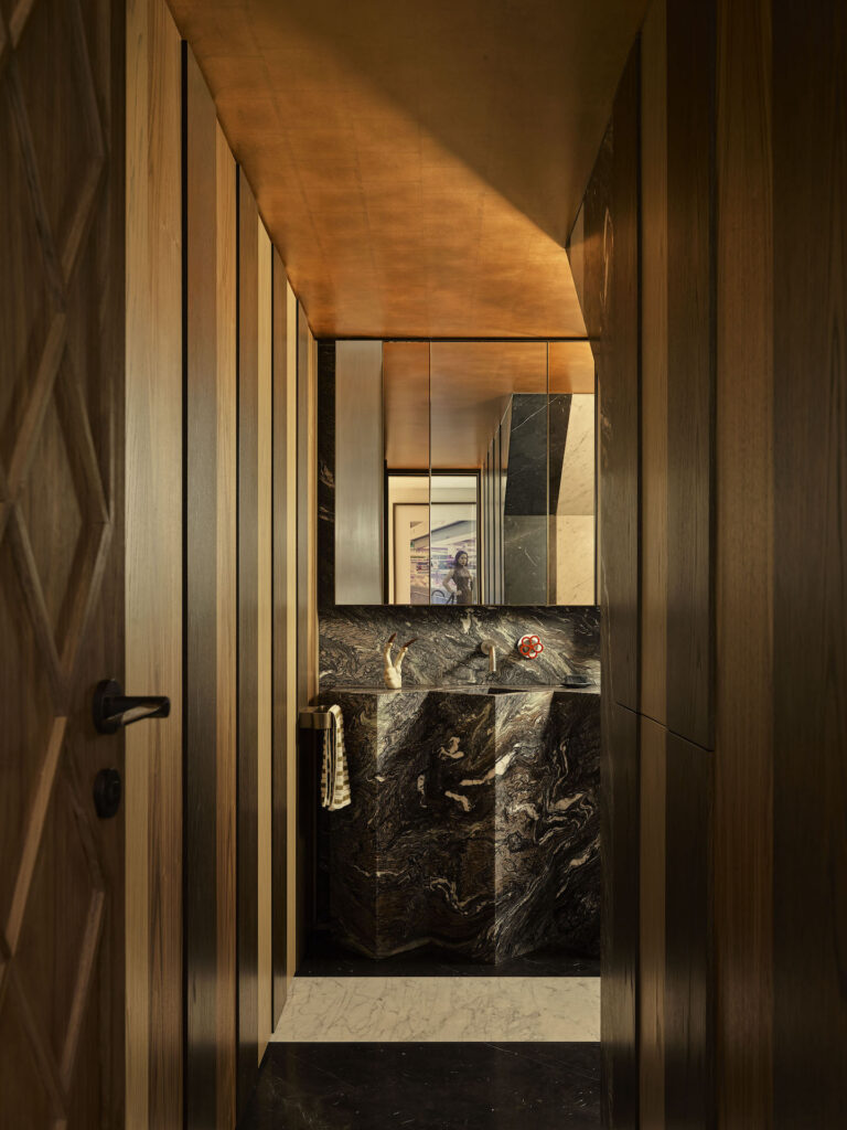 The Magnificent Flack Studio's Melbourne Terrace Revival