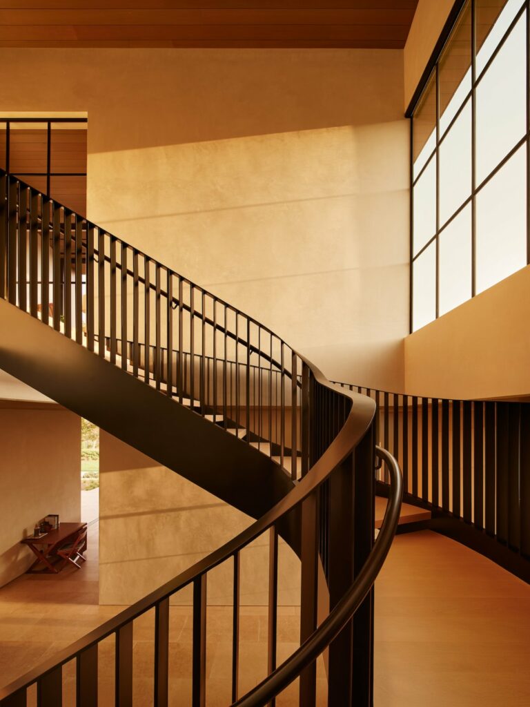 Explore The Design Of A Charming, Minimalistic House In LA