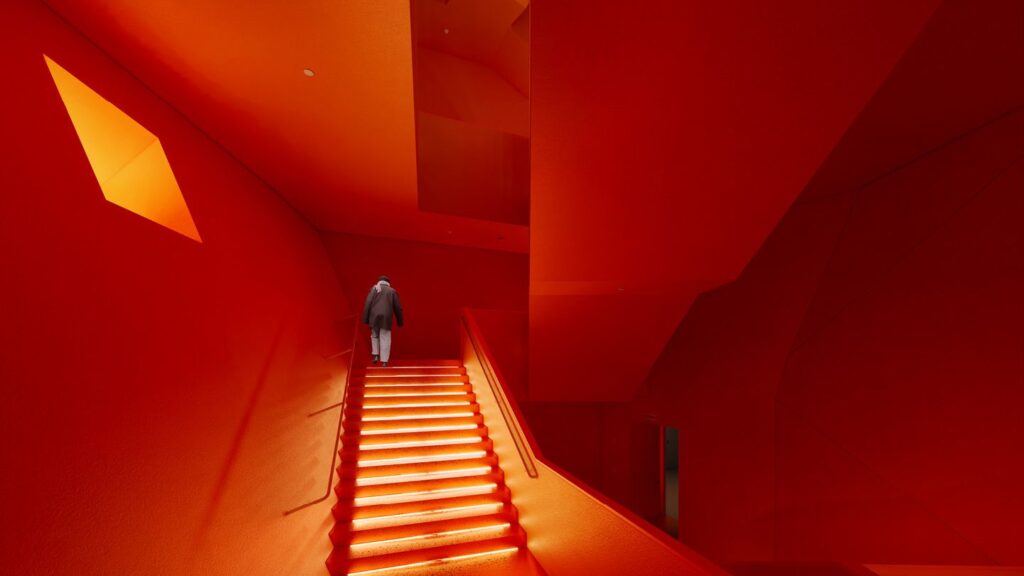 Exploring Chinese Architecture: Tradition And Innovation