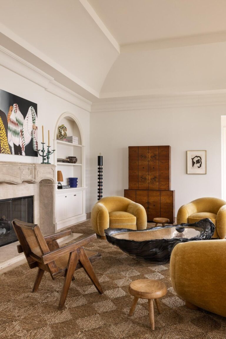 Eclectic Harmony: Art Deco Studio Elegance With HOMMÉS Studio