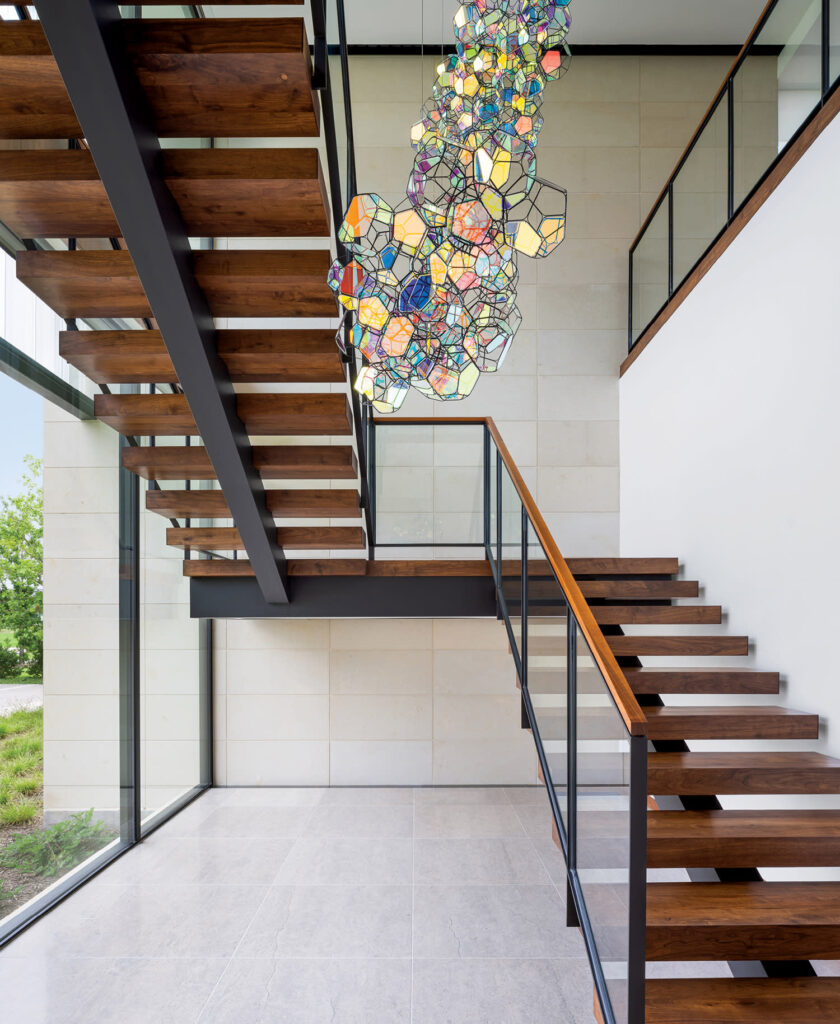 A Gallery-Like Modern House Interior Design That Blends Art