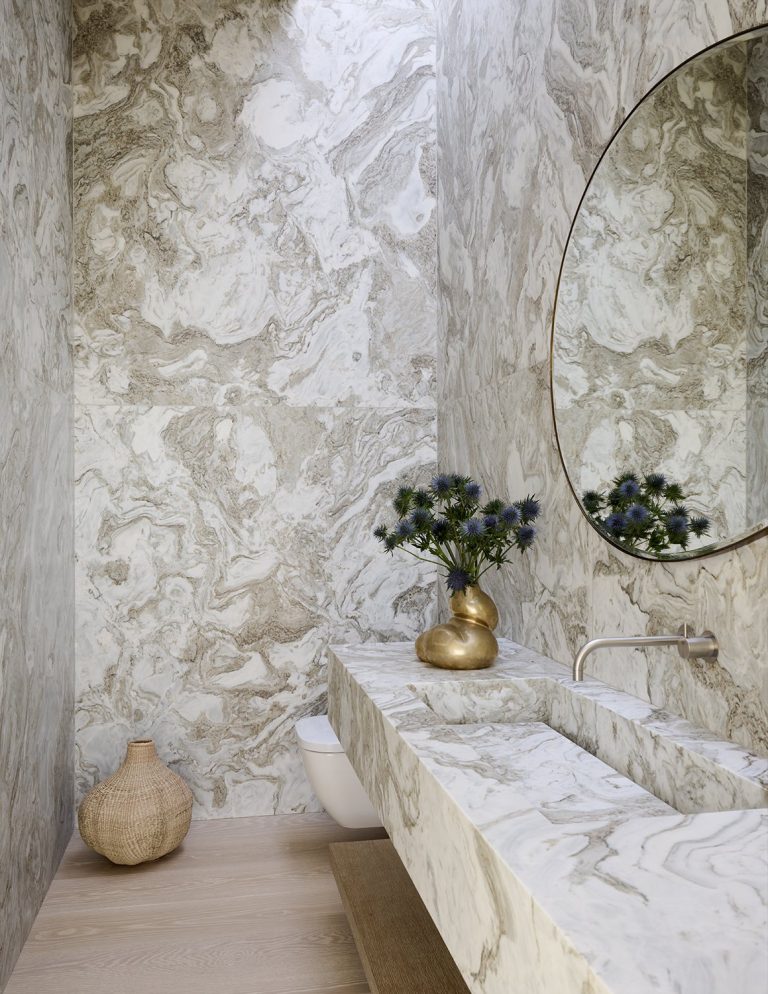 Exploring Kelly Behun's Remarkable Southampton Beach House | Hommés Studio