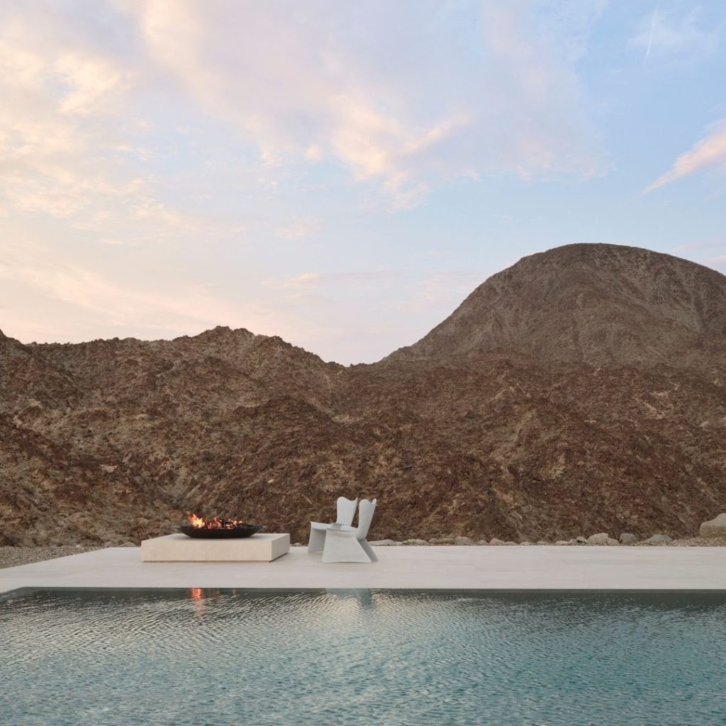 Look Inside The Stunning Desert House By Nicole Hollis