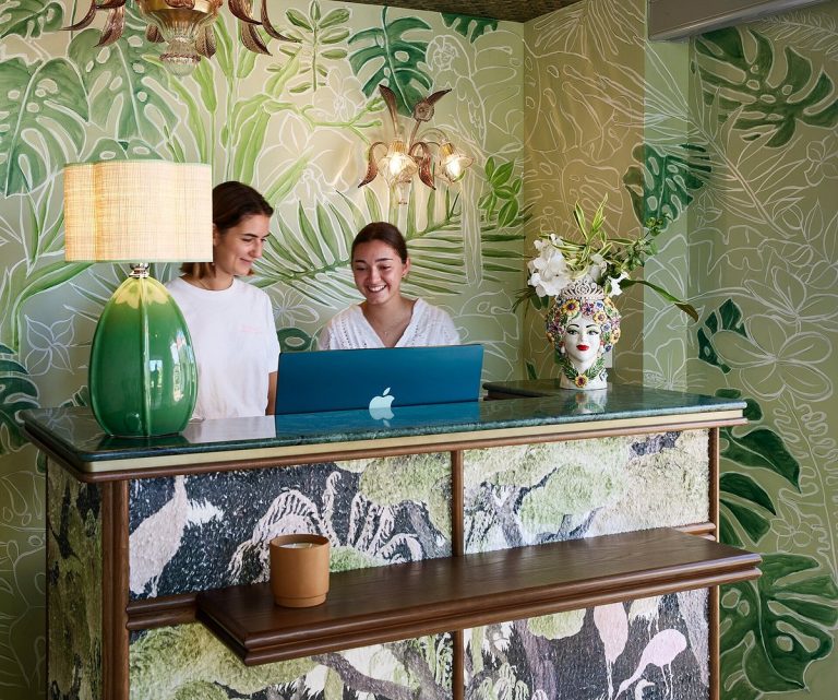 Tropical Interior Design - An Oasis Of Tropical Decor